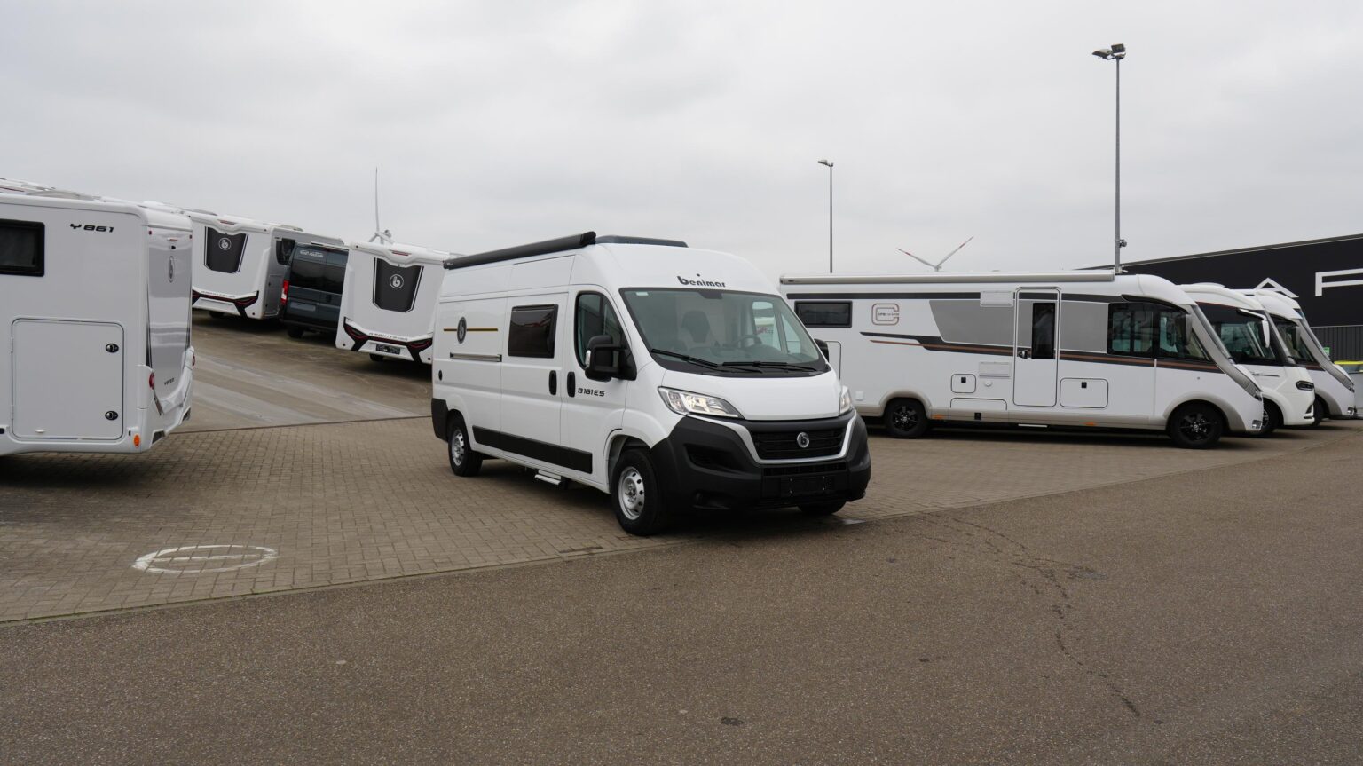 De specialist in campervans | Dicar campervanstore