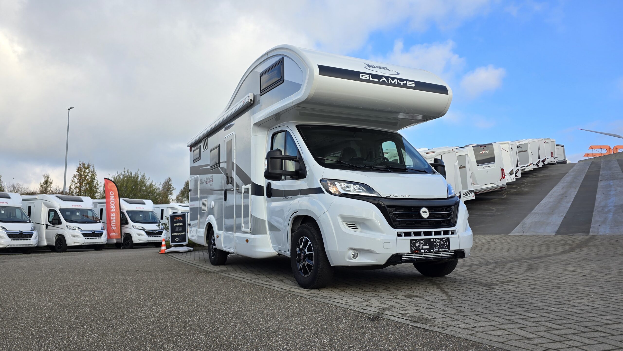 Mclouis Glamys 320 | DICAR Motorhomes.